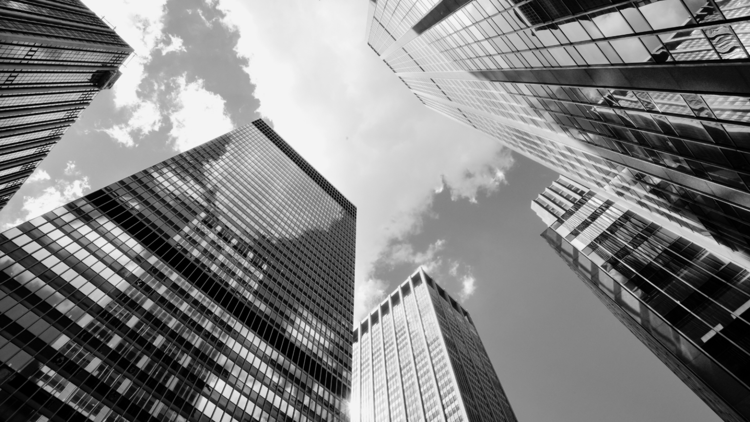 How Federated Learning Breaks the Hidden Kill Chain in Banking AML